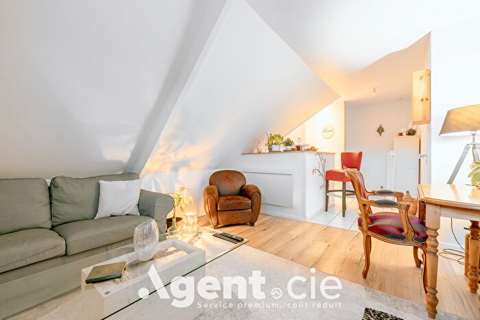 Appartement à louer - Bayeux - 3 pièces - 2 chambres