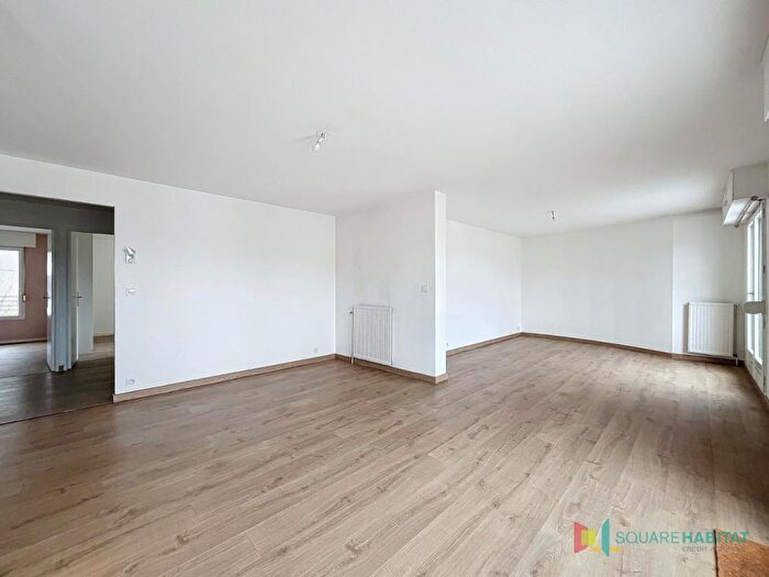 Quartiers Ouest, Moulin du Comte : Appartement 4 pièces à louer
