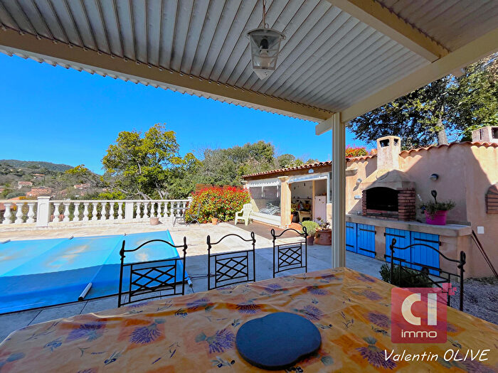 Maison à vendre - La Roquebrussanne - 6 pièces - 4 chambres