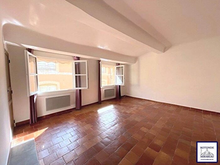 Appartement à louer - Centre Ville, Aix-en-Provence - 2 pièces - 1 chambre