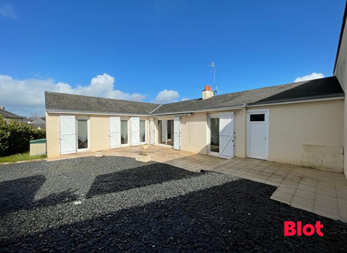 Maison à vendre - Saint-Armel - 4 pièces - 3 chambres