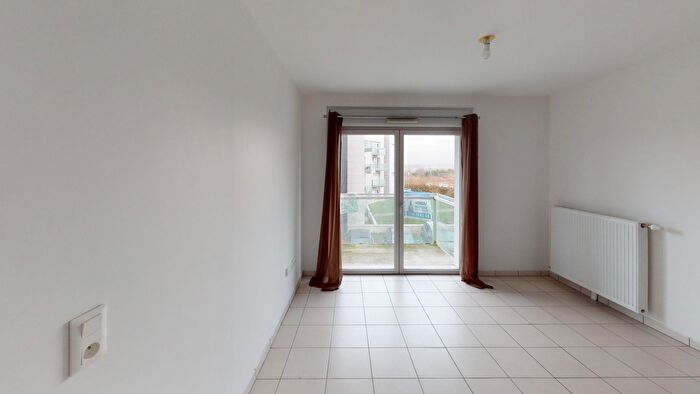 Appartement 4 pièces à Pont-de-Metz, à vendre