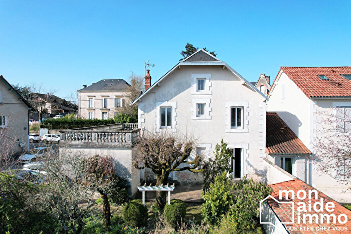 Maison à vendre - Thiviers - 6 pièces - 4 chambres