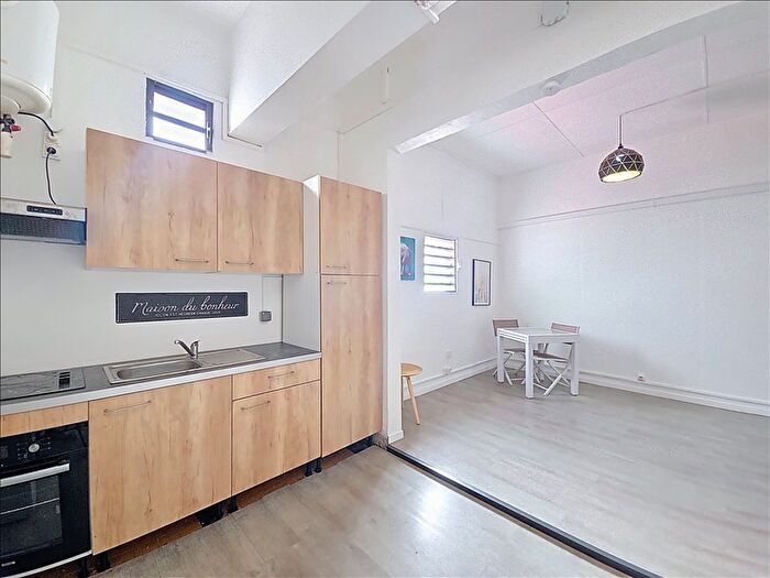 Appartement à louer - Pointe-à-Pitre - 3 pièces - 1 chambre