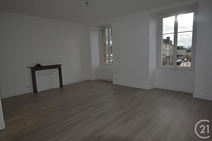 Cossé-le-Vivien - Appartement 4 pièces à louer
