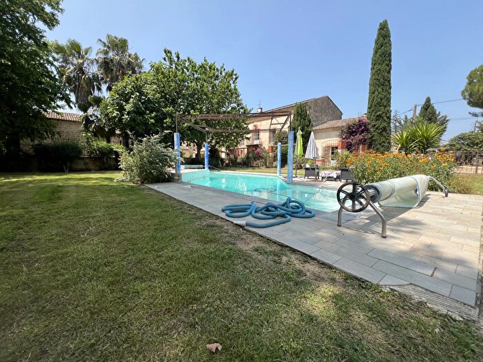 Maison à vendre - Le Cailar - 9 pièces - 6 chambres