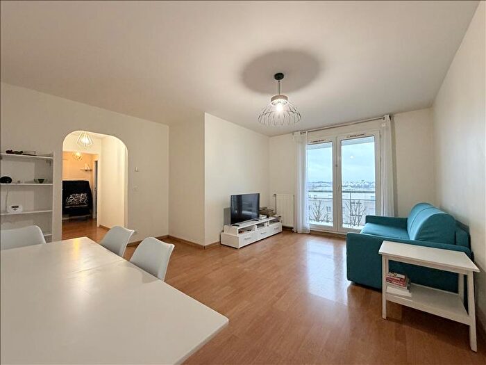 Appartement à louer - Bonneuil-sur-Marne, Bouglione - 3 pièces - 2 chambres