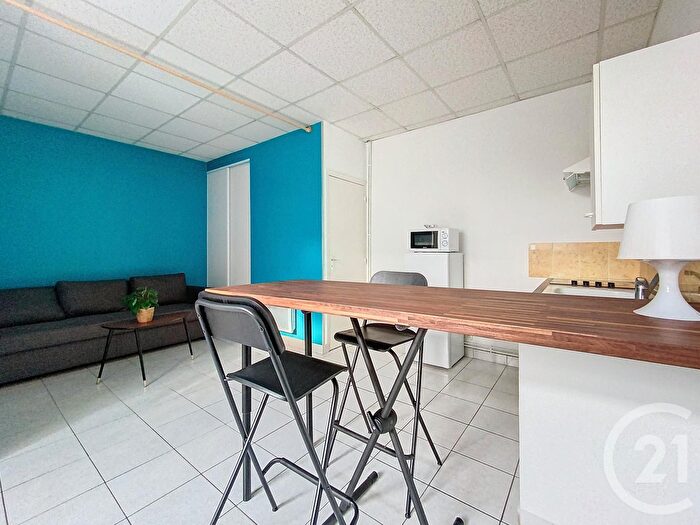 Appartement à louer - Tours, Montjoyeux - 1 pièce
