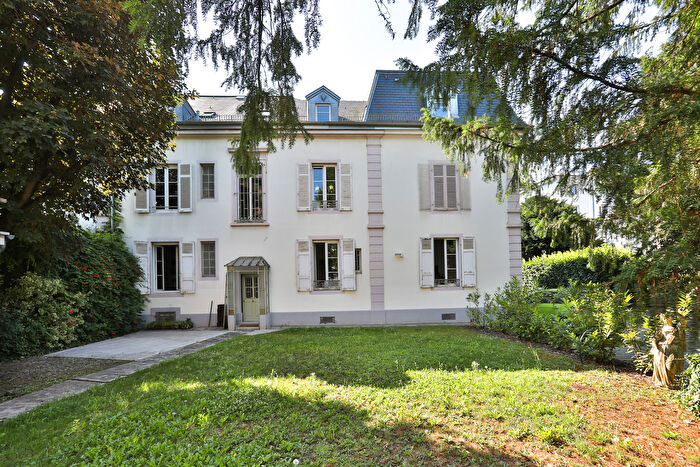 Appartement à louer - Mulhouse, Europe, Bassin Nordfeld - 6 pièces - 4 chambres