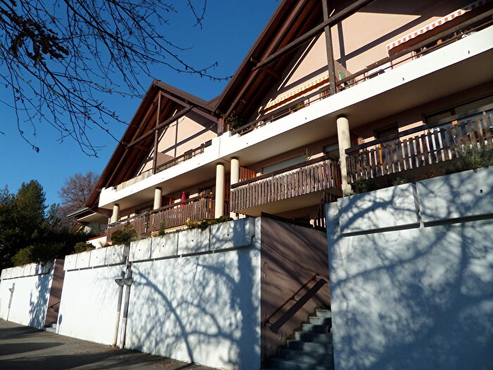 Appartement 2 pièces à louer à Chambéry, Le Vieux