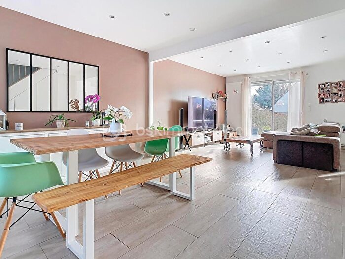 Maison à vendre - Croissy-Beaubourg - 5 pièces - 3 chambres