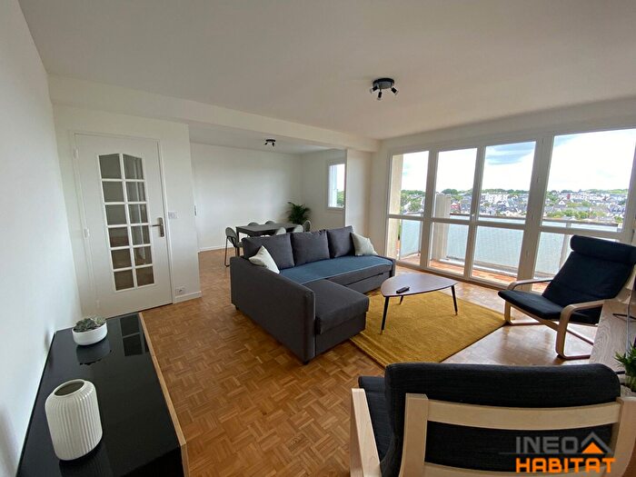 Appartement 3 pièces à louer - Quartiers Sud-Est, Francisco Ferrer
