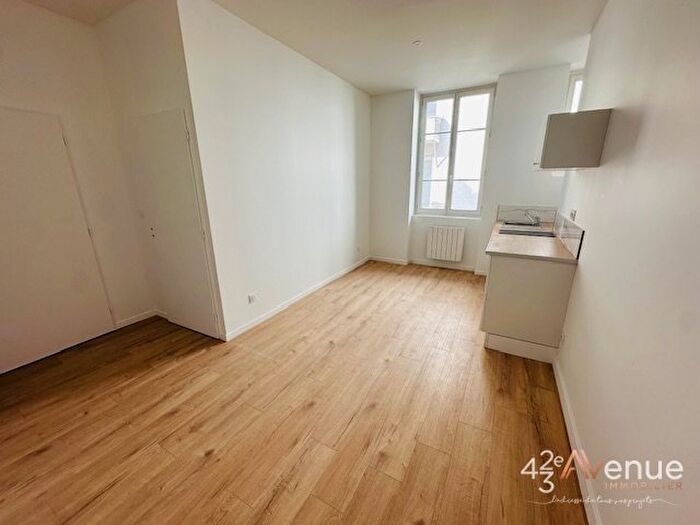 Appartement à louer - Saint-Étienne, Méons, Le Soleil, Châteaucreux, Saint-François - 2 pièces - 1 chambre