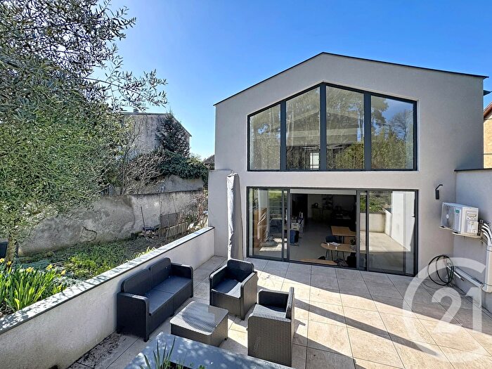 Maison à vendre - Sainte-Foy-lès-Lyon, Centre-ville - 4 pièces - 3 chambres