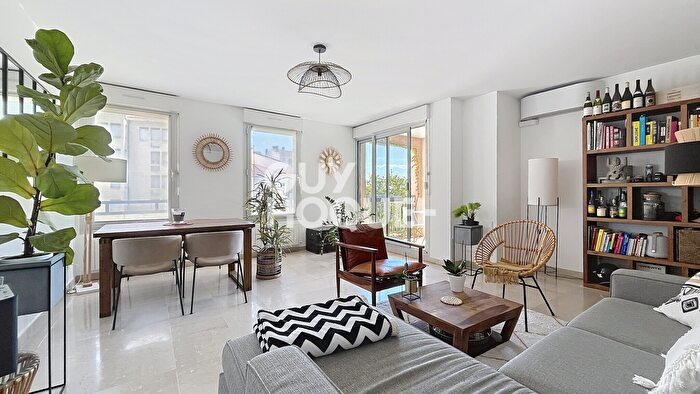 Lyon 1er, Haut, Coeur des Pentes : Appartement 2 pièces à louer