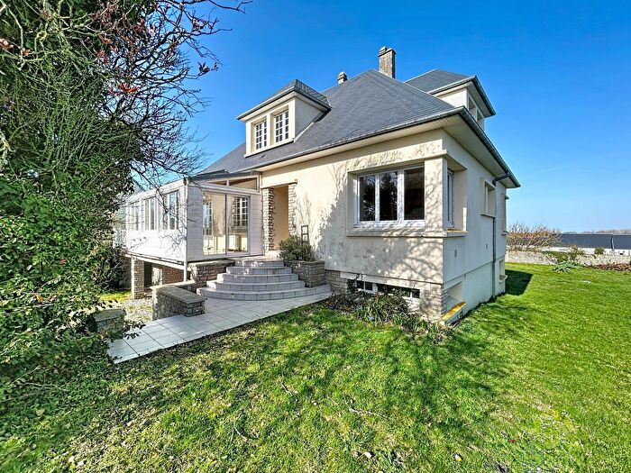 Maison 5 pièces à vendre à Gouville-sur-Mer
