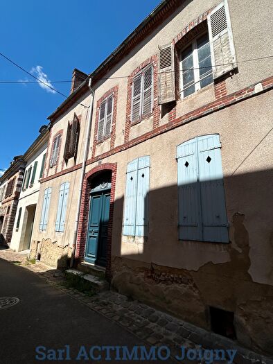 Maison à vendre - Joigny - 6 pièces - 3 chambres