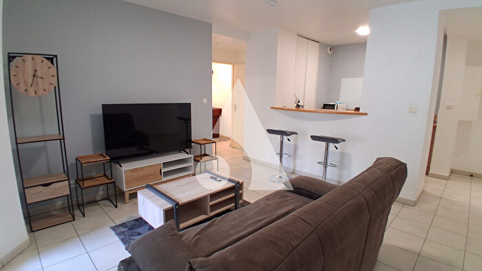 Appartement à louer - Saint-Denis, Bellepierre - 2 pièces - 1 chambre