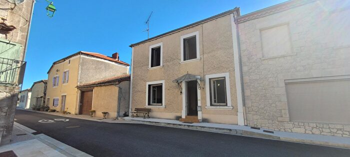 Maison à vendre - Bourlens - 4 pièces - 3 chambres