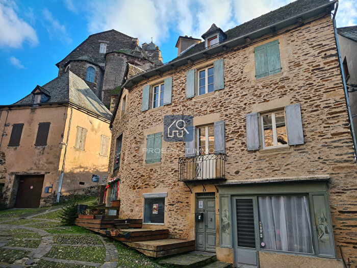 Maison à vendre - Estaing - 7 pièces - 5 chambres