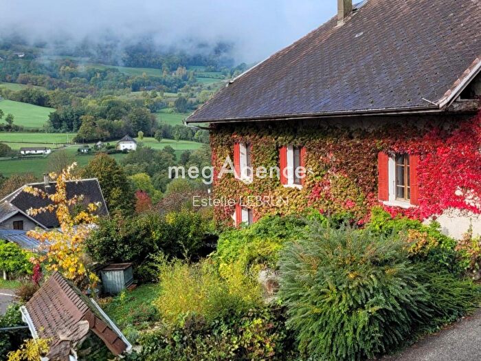 Maison à vendre - Rumilly, Centre-ville - 6 pièces - 4 chambres