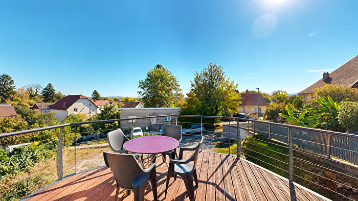 Maison 6 pièces à Serre-les-Sapins, à vendre