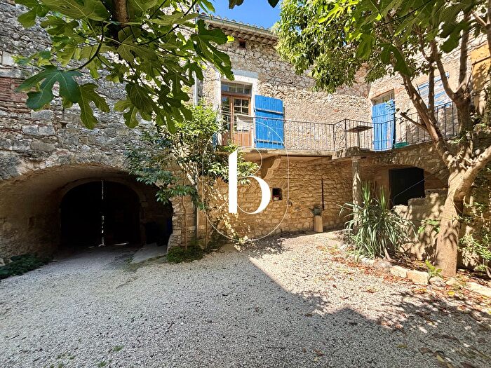 Maison à vendre - Uzès - 10 pièces - 5 chambres
