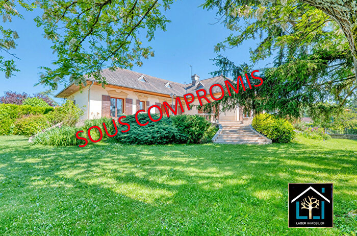 Maison à vendre - Dagneux - 5 pièces - 4 chambres