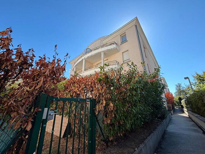 Appartement 2 pièces à vendre - Le Plessis-Trévise, François Mansard