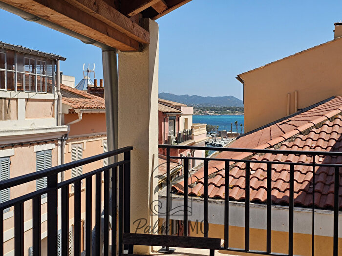 Appartement à vendre - Sanary-sur-Mer, Centre-ville, Port - 3 pièces - 2 chambres