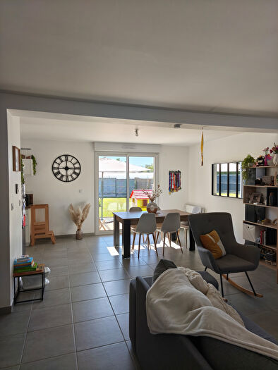 Maison 5 pièces à louer à Le Louroux-Béconnais