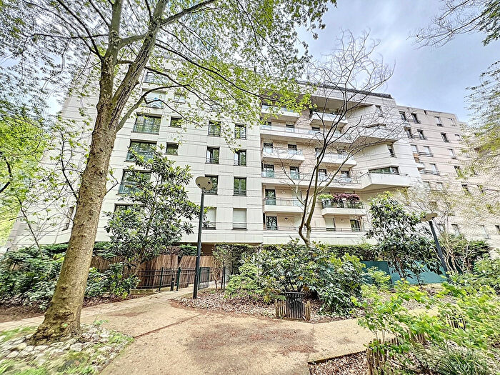 Appartement 4 pièces à Courbevoie, Gambetta, La Défense, à louer