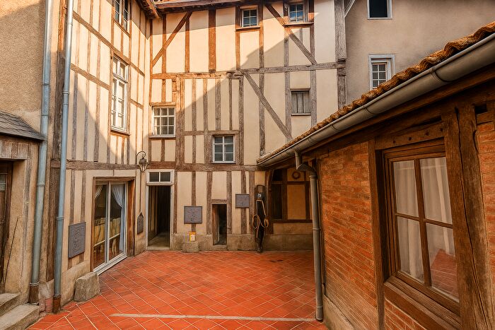 Maison à vendre - Châlons-en-Champagne, Rive gauche - 6 pièces - 4 chambres