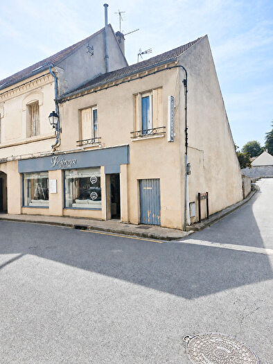 Maison 6 pièces à Marines, à vendre