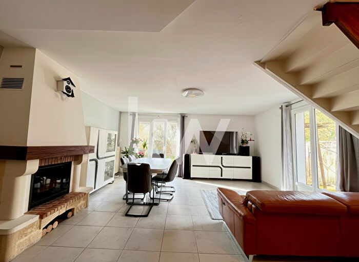 Maison à vendre - Orléans, La Cigogne - 6 pièces - 5 chambres