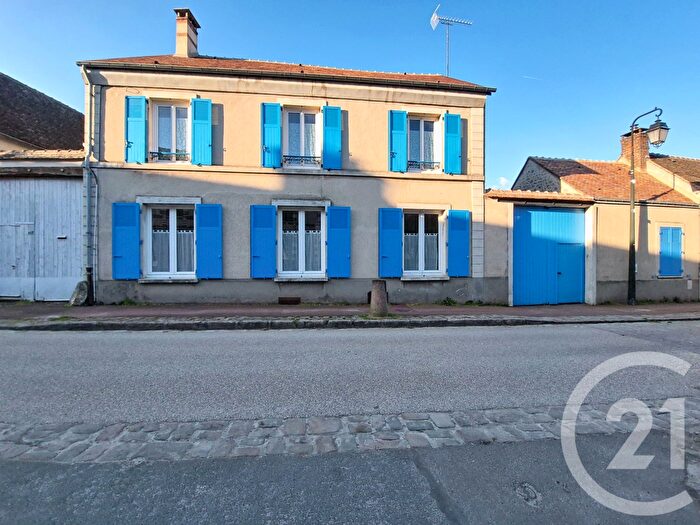 Maison 6 pièces à louer - Larchant