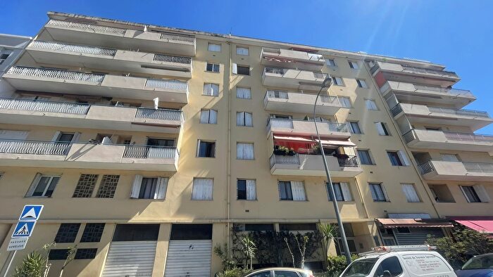 Appartement 2 pièces à Nice, Ariane, à vendre