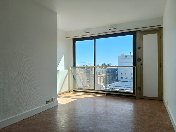 Appartement à louer - Reims, Centre-ville - 1 pièce