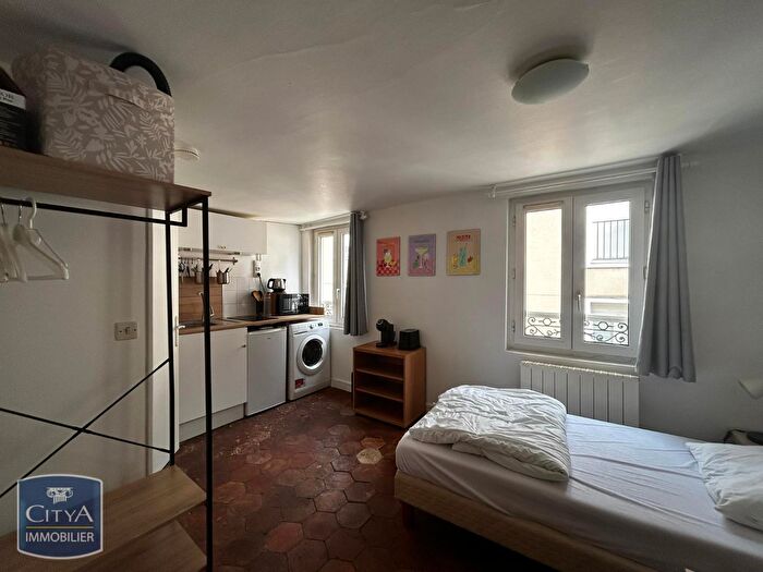 Chartres, Centre-ville : Appartement 1 pièce à louer