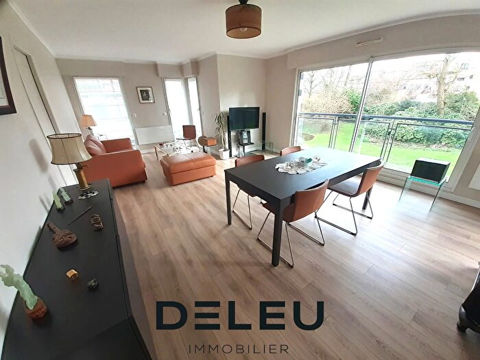 Appartement à vendre - Halluin, Centre-ville - 3 pièces - 2 chambres