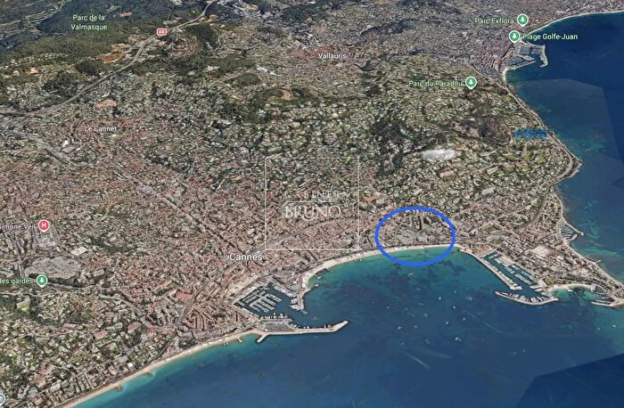 Appartement à vendre - Cannes, Pointe Croisette - 2 pièces - 1 chambre