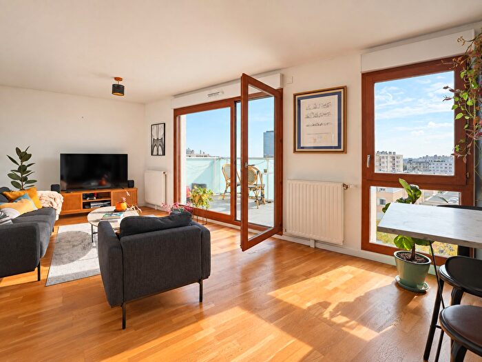 Appartement 3 pièces à Montreuil, Centre-ville, à vendre