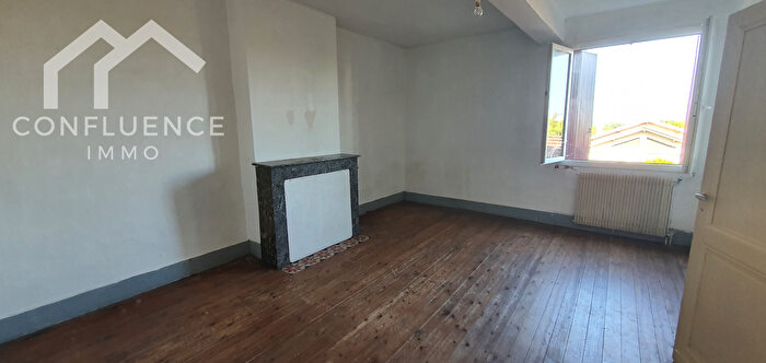 Maison à vendre - Aiguillon - 5 pièces - 3 chambres