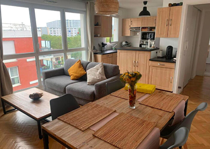 Appartement à louer - Saint-Denis, Franc-Moisin, Bel-Air - 2 pièces - 1 chambre