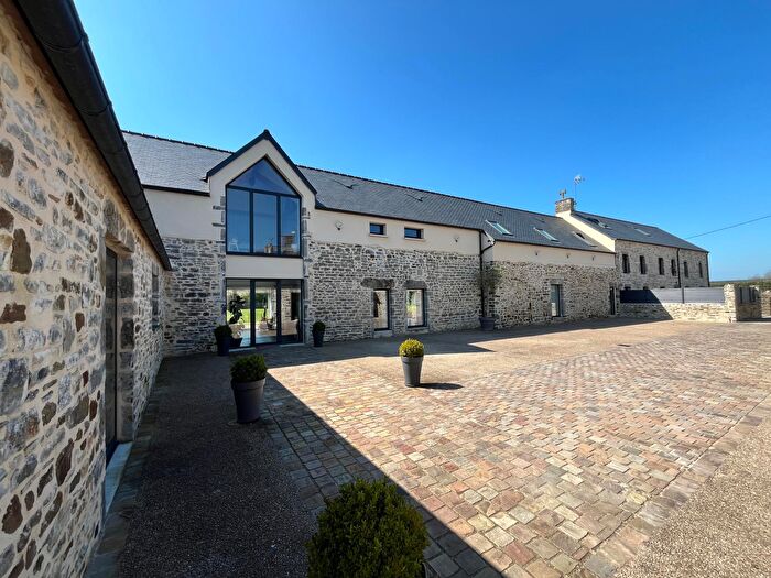 Maison à vendre - Portbail - 18 pièces - 13 chambres