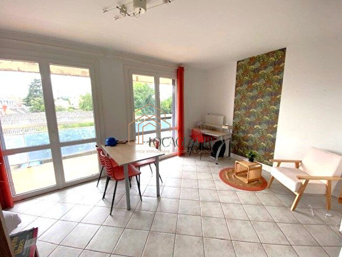 Appartement 1 pièce à louer à Bourges, Aéroport, Vauvert, Pierrelay, Pissevieille