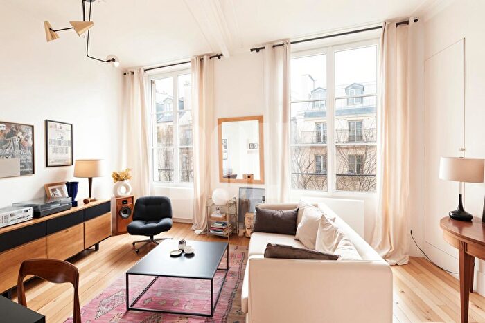 Appartement à vendre - Paris e , Montorgueil, Etienne Marcel - 2 pièces - 1 chambre