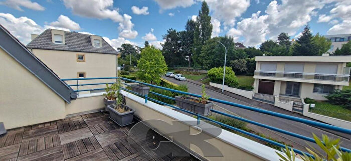 Appartement à louer - Metz, Plantières, Queuleu - 5 pièces - 3 chambres