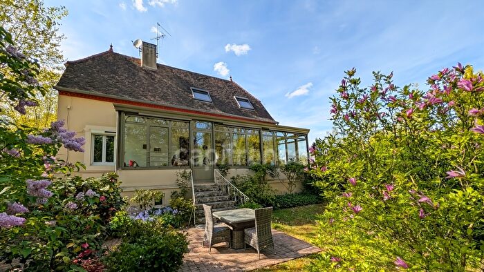 Saint-Marcel : Maison 10 pièces à vendre