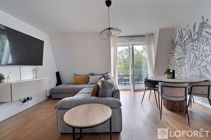 Appartement à vendre - Le Plessis-Trévise, François Mansard - 3 pièces - 2 chambres